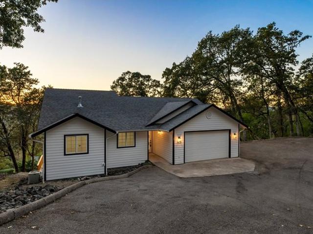 1485 SE Parkwood Dr, Roseburg, OR 97470