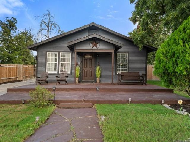 1485 W Mill St, New Braunfels, TX 78130