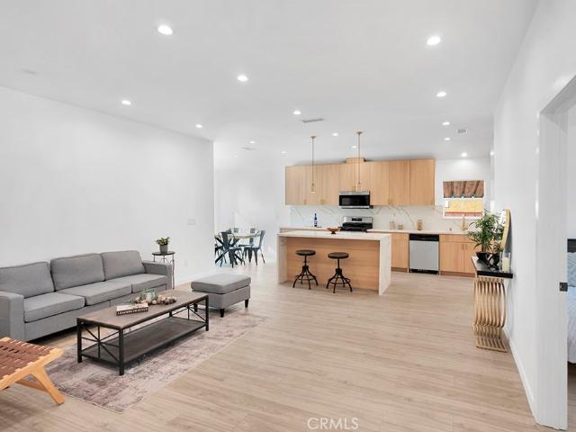 14868 148 / Envoy, Sylmar, CA 91342 | MLS #SR26020 | Compass