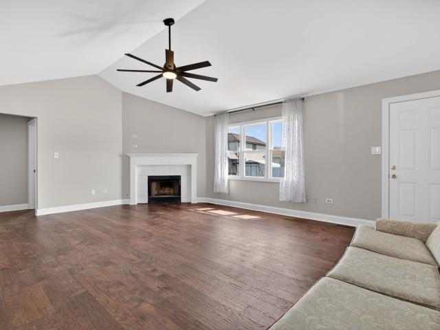 1486 Bradley Way