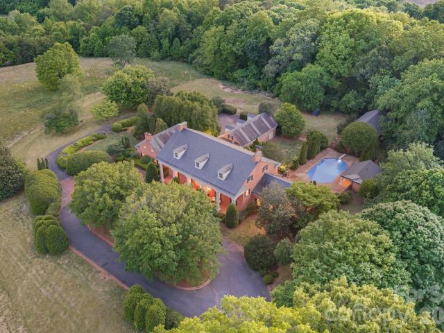 1486 Knolls Drive