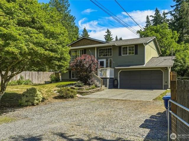 1486 Pilchuck Dr, Camano Island, WA 98282