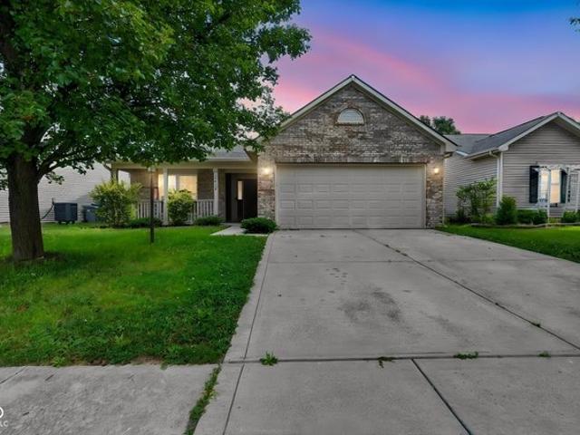 14878 War Emblem Dr, Noblesville, IN 46060