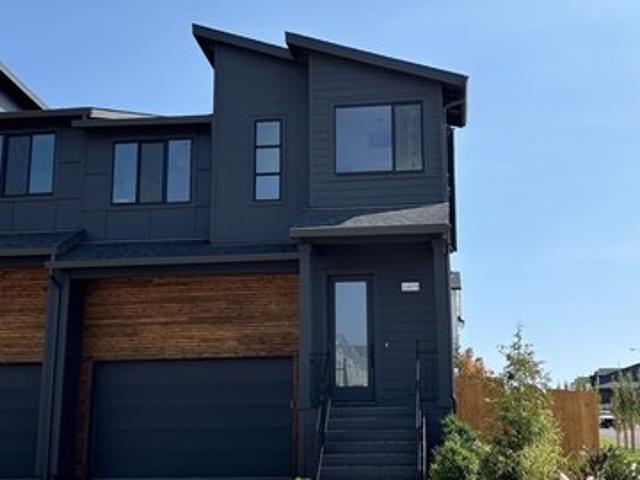 14878 Pomidor Pl, Oregon City, OR 97045