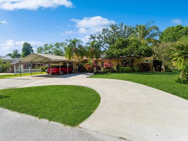 1487 Ave I SW, Winter Haven, FL 33880