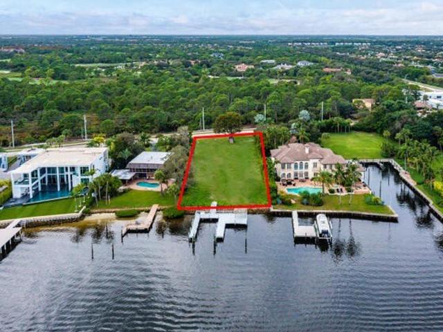 14880 Palmwood Rd, Palm Beach Gardens, FL 33410