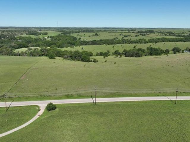 14885 N 1st St Unit TRACT2, Westmoreland, KS 66549