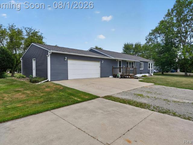 1488 N Long Lake Road