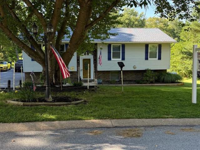1488 Algonquin Court