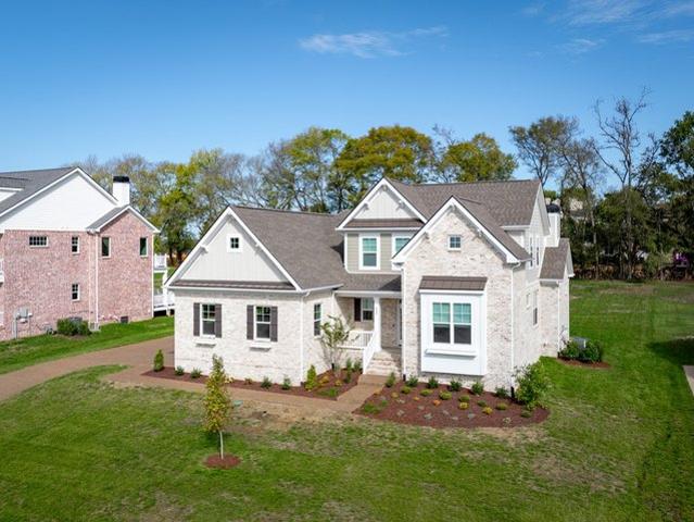 1488 Saundersville Rd, Hendersonville, TN 37075