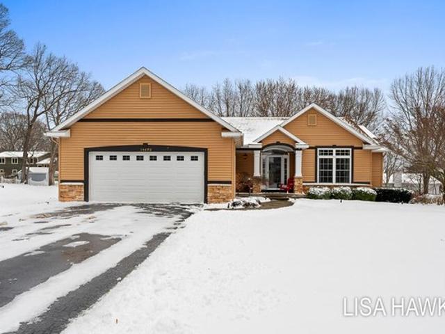 14890 Canary Dr, Grand Haven, MI 49417