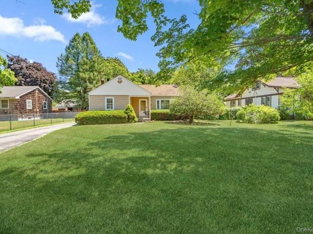 1489 Ocean Ave, Bohemia, NY 11716