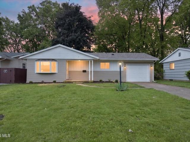 1489 Amesbury Rd, Toledo, OH 43612
