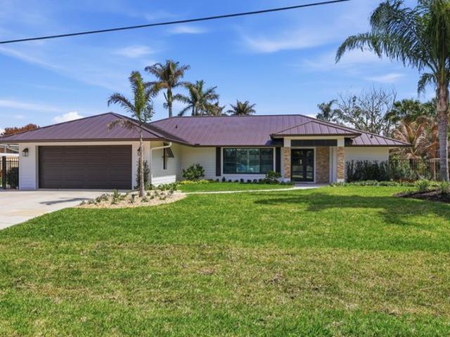 1489 SW Pine Tree Ln, Palm City, FL 34990