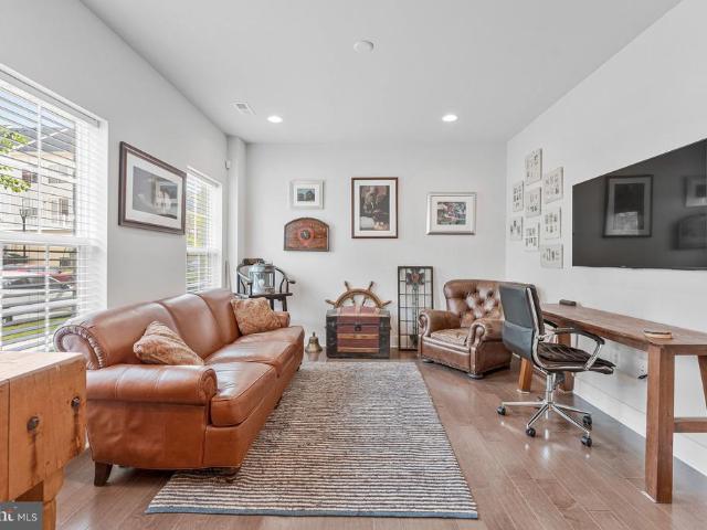 14803 Retreat Boulevard