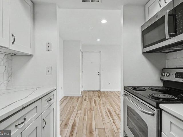 14800 Rydell Rd Apt 201, Centreville, VA 20121