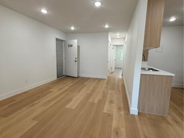14805 Chase St Unit 224, Panorama City, CA 91402