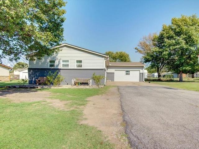 14805 E Latimer St, Tulsa, OK 74116