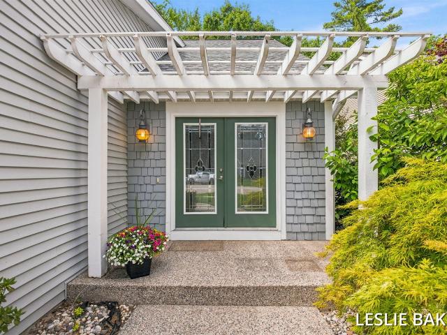 14806 Woodswalk Court # 18