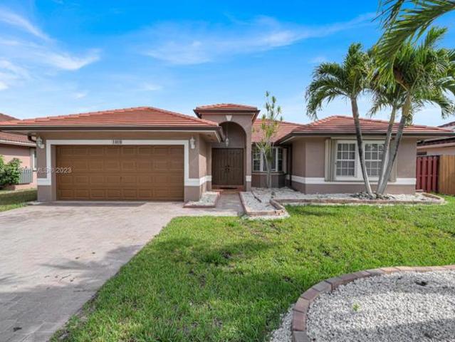 14809 180th St SW, Miami, FL 33187
