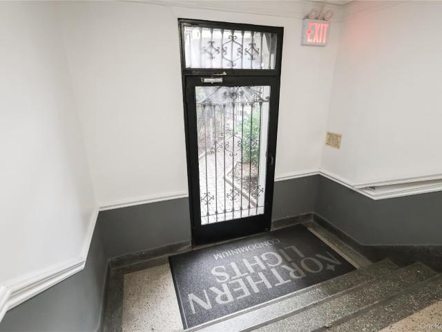 14809 Northern Boulevard 5J