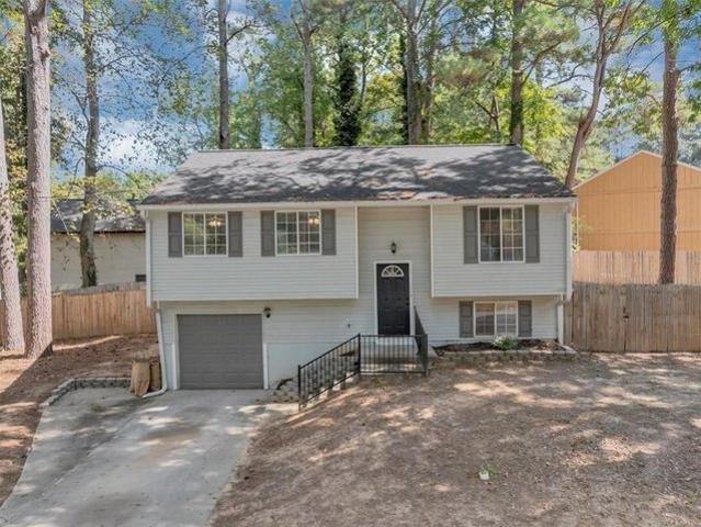 1480 Muirfield Dr, Stone Mountain, GA 30088