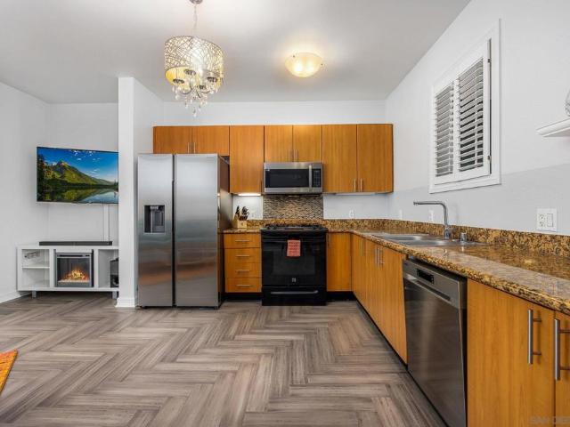 1480 Broadway 2308