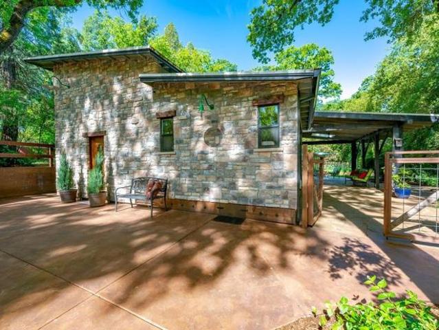 1480 Crystal Springs Rd, Auburn, CA 95603