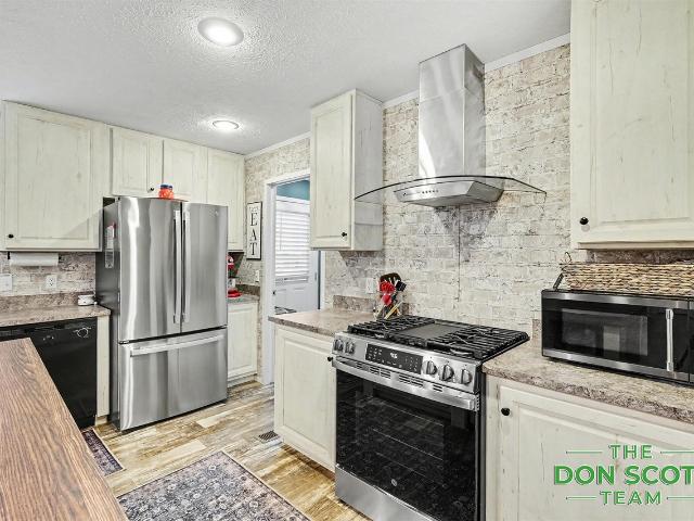 1480 Red Oak Lane