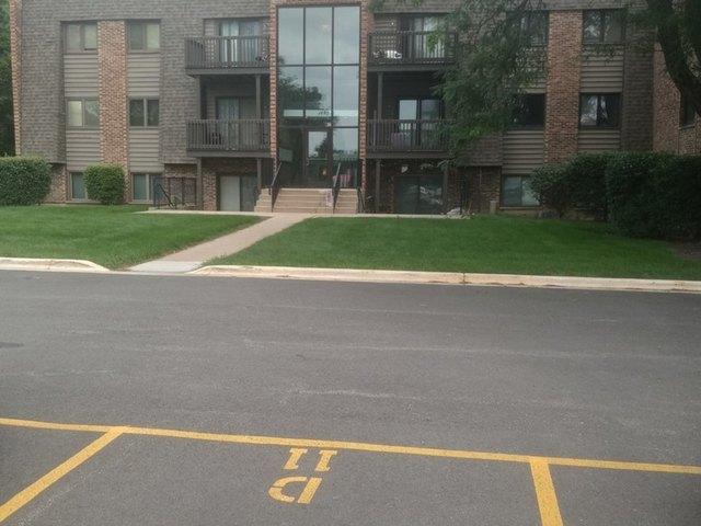 1480 Stonebridge Cir Apt D1, Wheaton, IL 60189