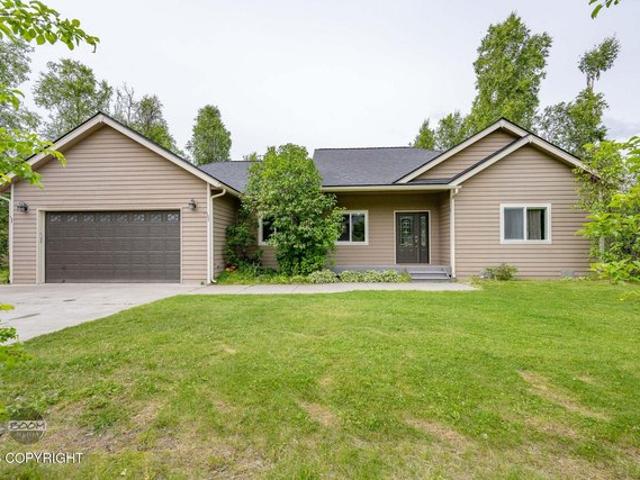 1480 S Kittiwake St, Wasilla, AK 99623