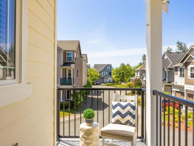 1480 th Avenue W