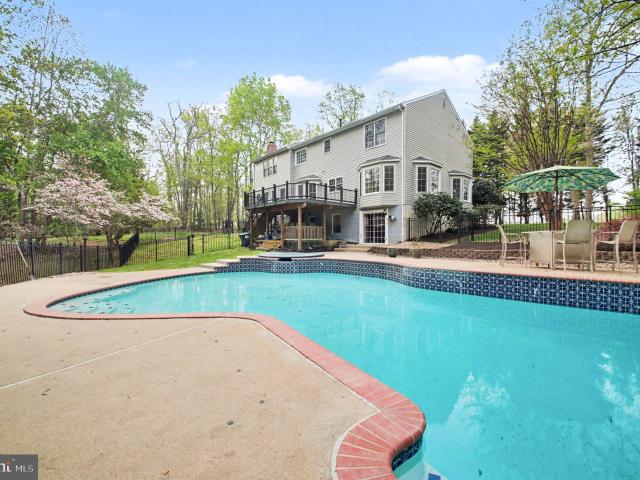 1480 Truslow Rd, Fredericksburg, VA 22406 | MLS #VAST2048 | Compass