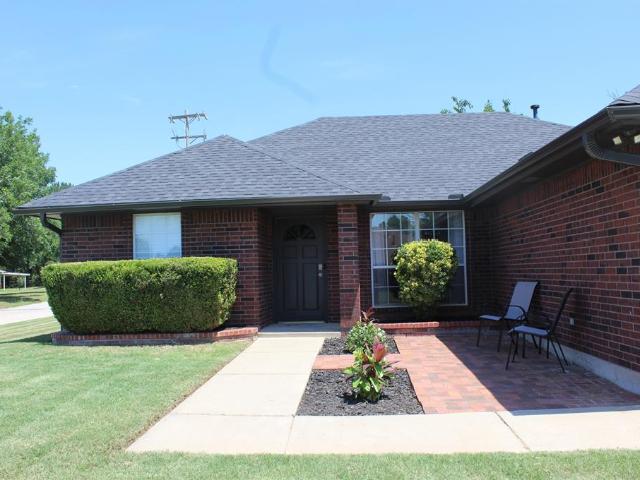 14813 Twelve Oaks Drive