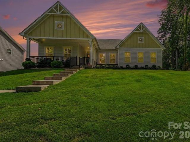 14811 Williams Place Aly, Davidson, NC 28036