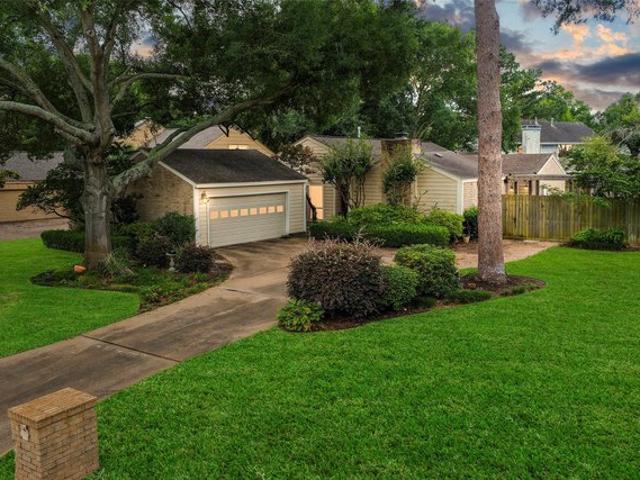 14811 Royal Birkdale St, Houston, TX 77095