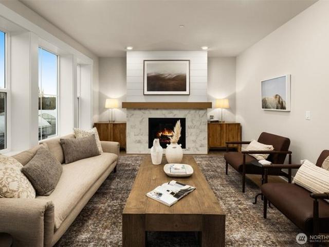 14812 NE 143rd St Unit 32, Woodinville, WA 98072