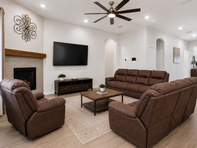 14817 Gilley Lane