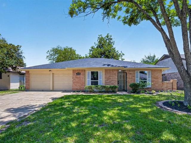 14814 McLeod Dr, Houston, TX 77060