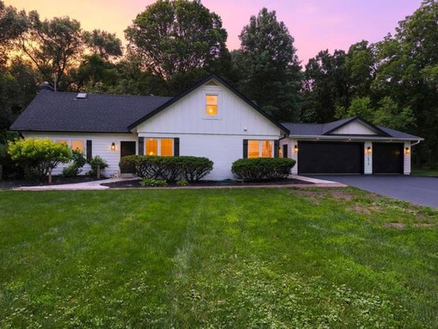 14819 Margaret Pl, Minnetonka, MN 55345