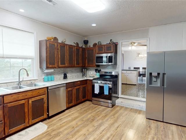 1481 Madison 7855