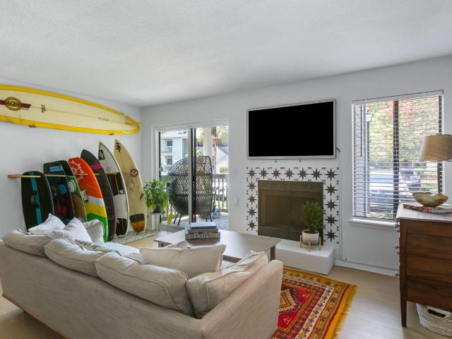 1481 Center Street 1602