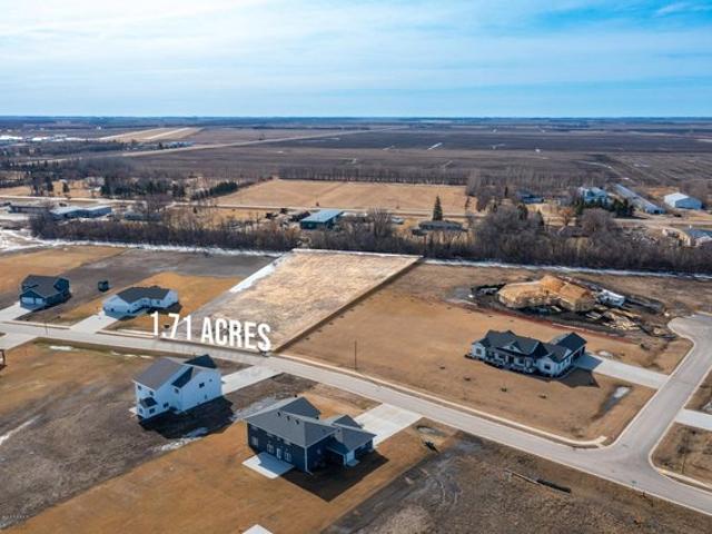1481 Prairie Ln, Wahpeton, ND 58075