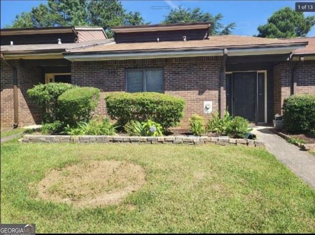 1481 Stoneleigh Cir, Stone Mountain, GA 30088