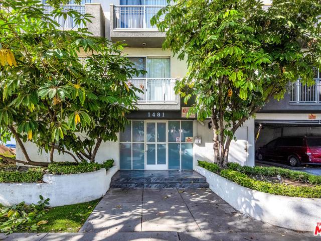 1481 S Shenandoah Street 101