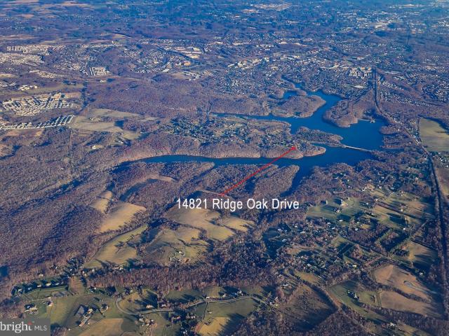 14821 Ridge Oak Dr, Boyds, MD 20841 | MLS #MDMC2220 | Compass