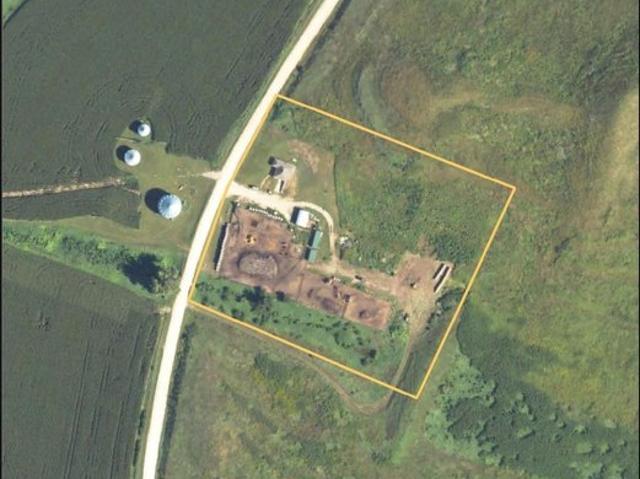 14827 Oak Ave, Castana, IA 51010