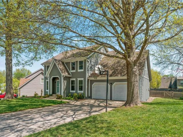 14827 S Navaho Dr, Olathe, KS 66062 | Compass
