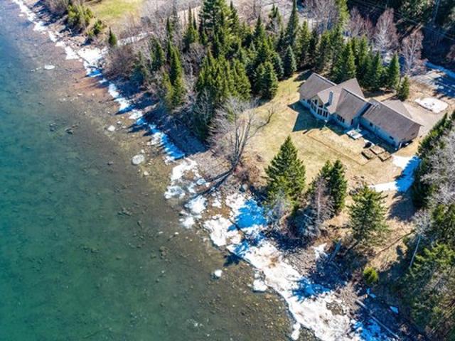 14828 Pequaming Rd, L'Anse, MI 49946