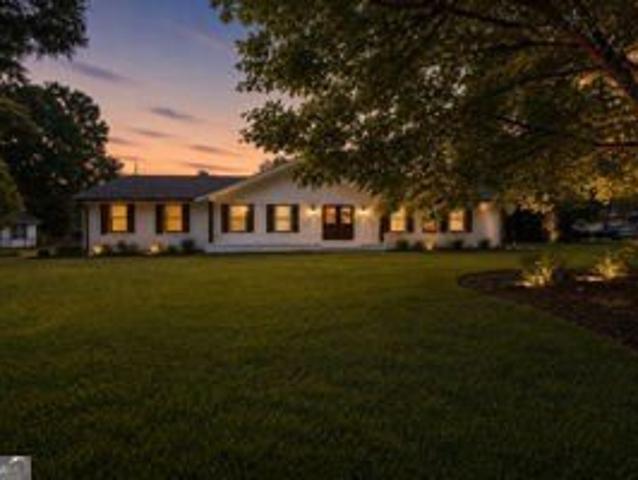 1482 Gloria St, Griffin, GA 30224